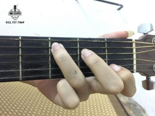 7 vòng hợp âm Guitar cơ bản giúp bạn LÊN TRÌNH